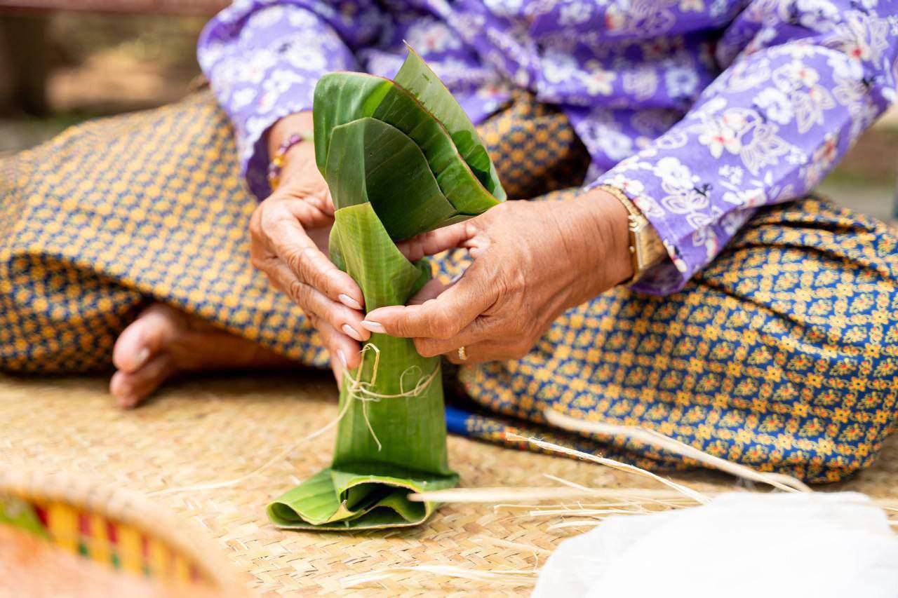 Num Ansorm - IntoCambodia.org