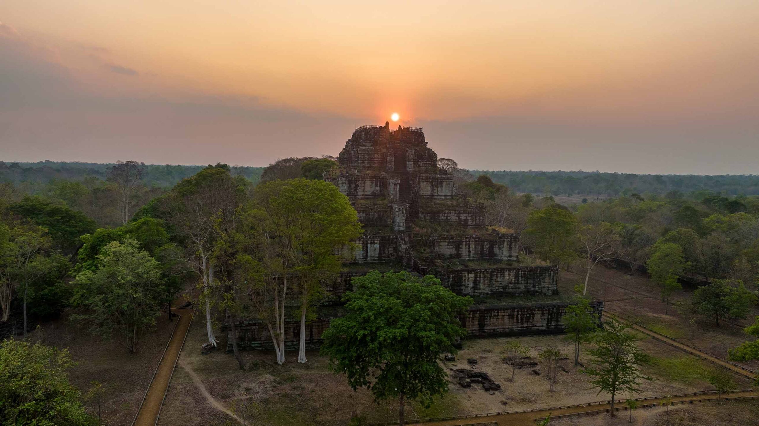 Prasat Thom Complex - IntoCambodia.org