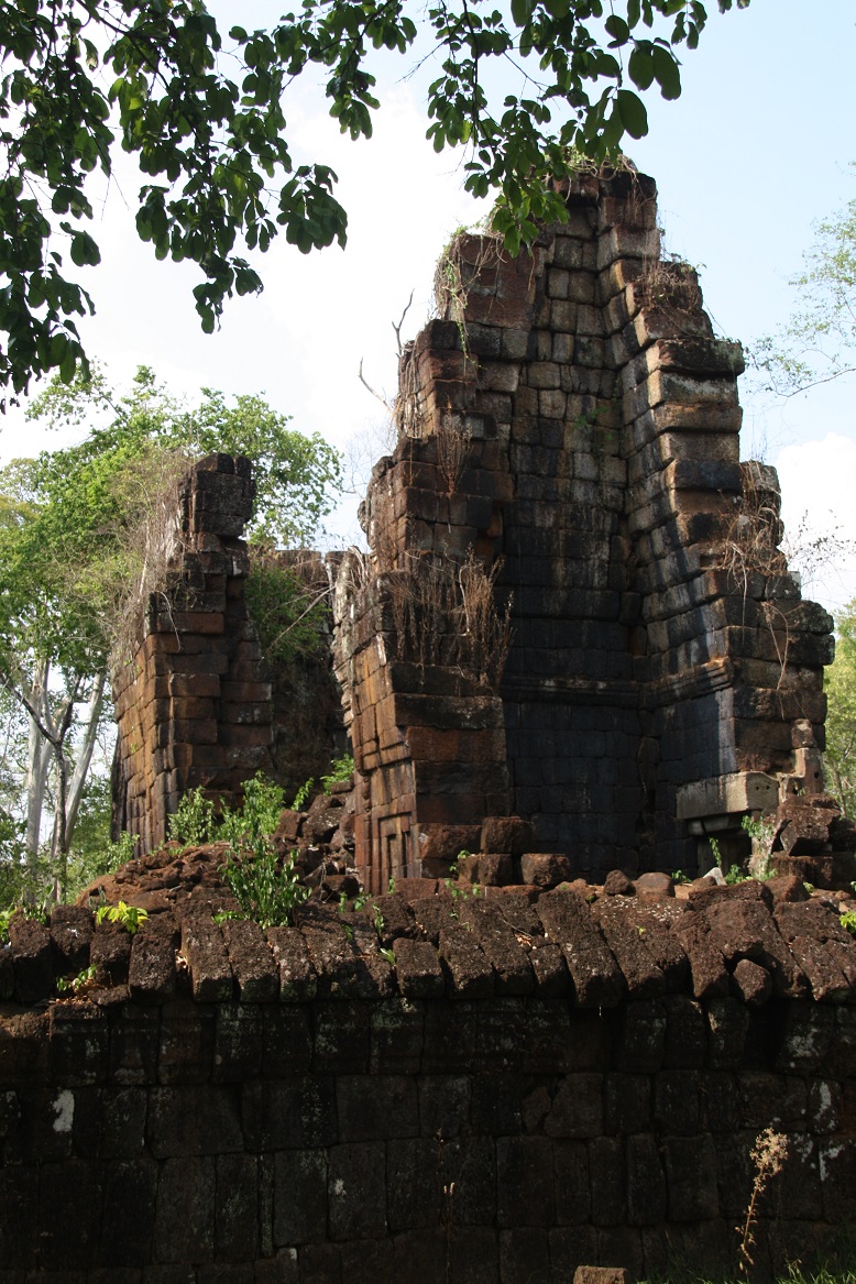 Chen Temple (ប្រាសាទចិន) - IntoCambodia.org